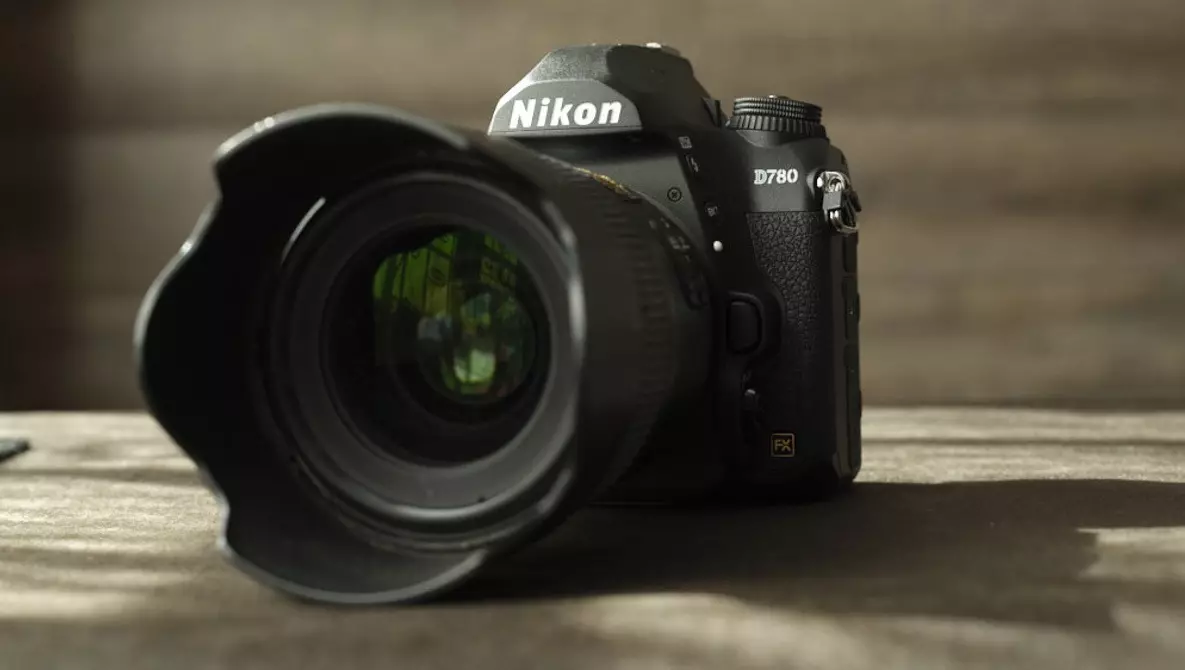 Nikon D780 သည် အချို့သော ဓာတ်ပုံဆရာများအတွက် ပြီးပြည့်စုံသော ကင်မရာဖြစ်သည်။
