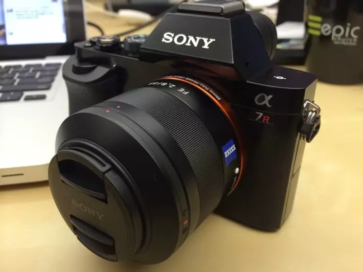 Kesan pertama Sony a7r 2