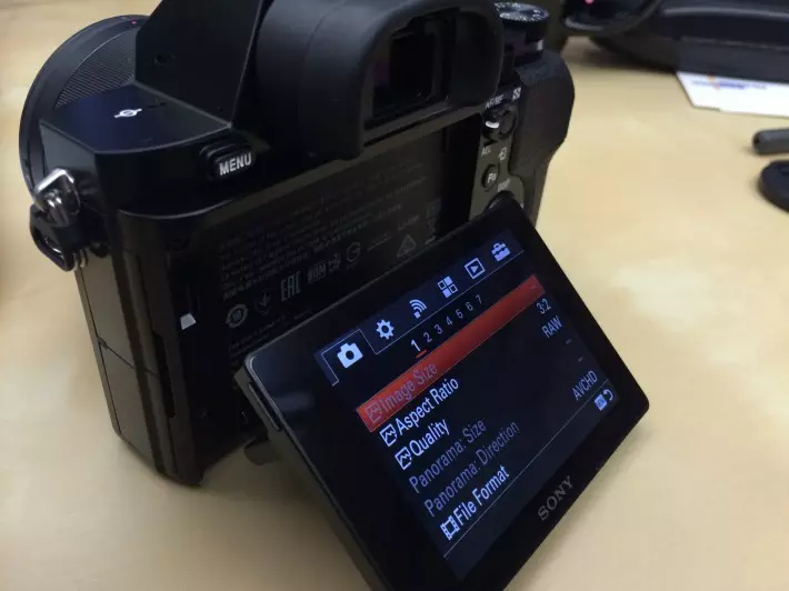 Sony a7r प्रथम इंप्रेशन 3