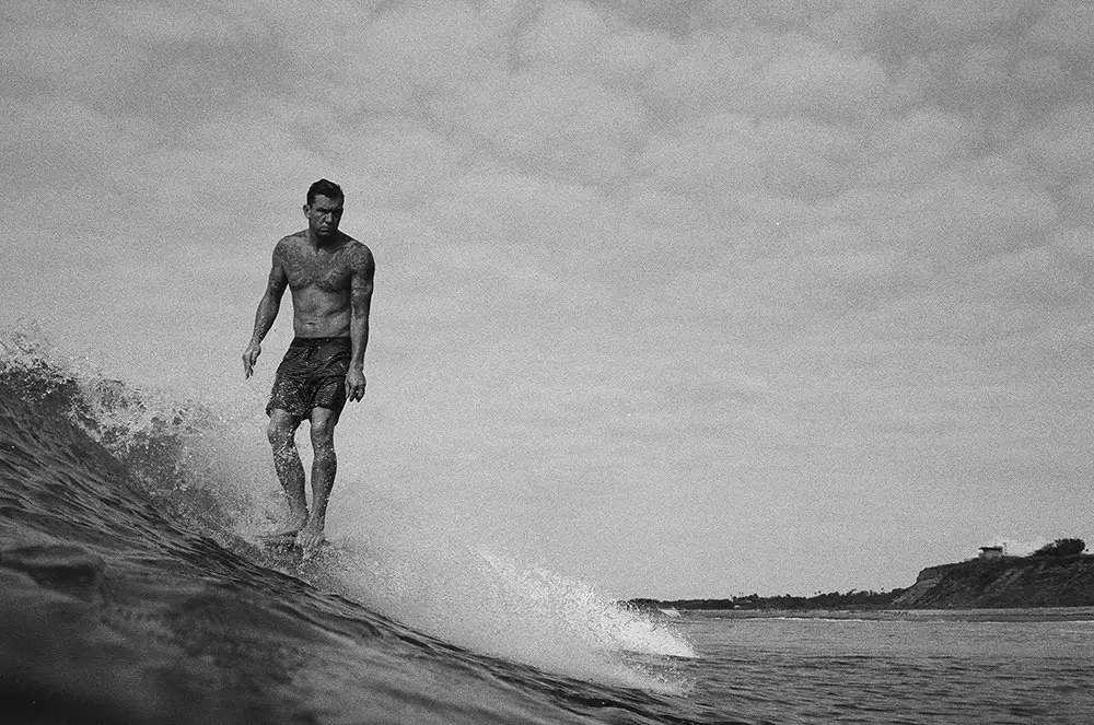 Babagan Analog Siji - Fotografer Gaya Urip Brooks Sterling Nerangake Kesenengane kanggo Film ing Shoot Surf 146441_3