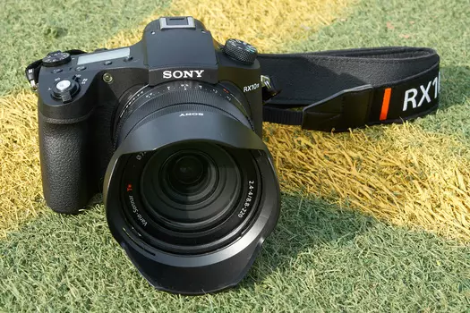 Sony RX10 IV এর প্রথম হ্যান্ডস-অন ইমপ্রেশন, 24 fps স্টিল শুটিং সহ অল-ইন-ওয়ান ব্রিজ ক্যামেরা 148370_1