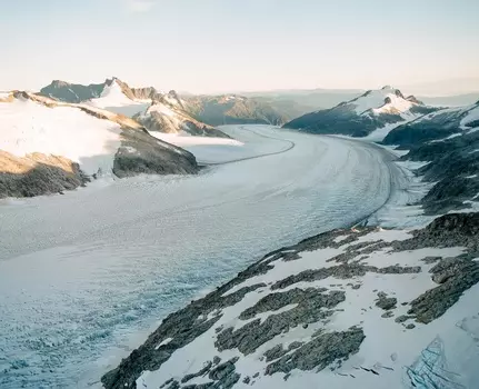 Alaska fan boppen: Heath Bennett ûndersiket Juneau fanút in helikopter 149866_34