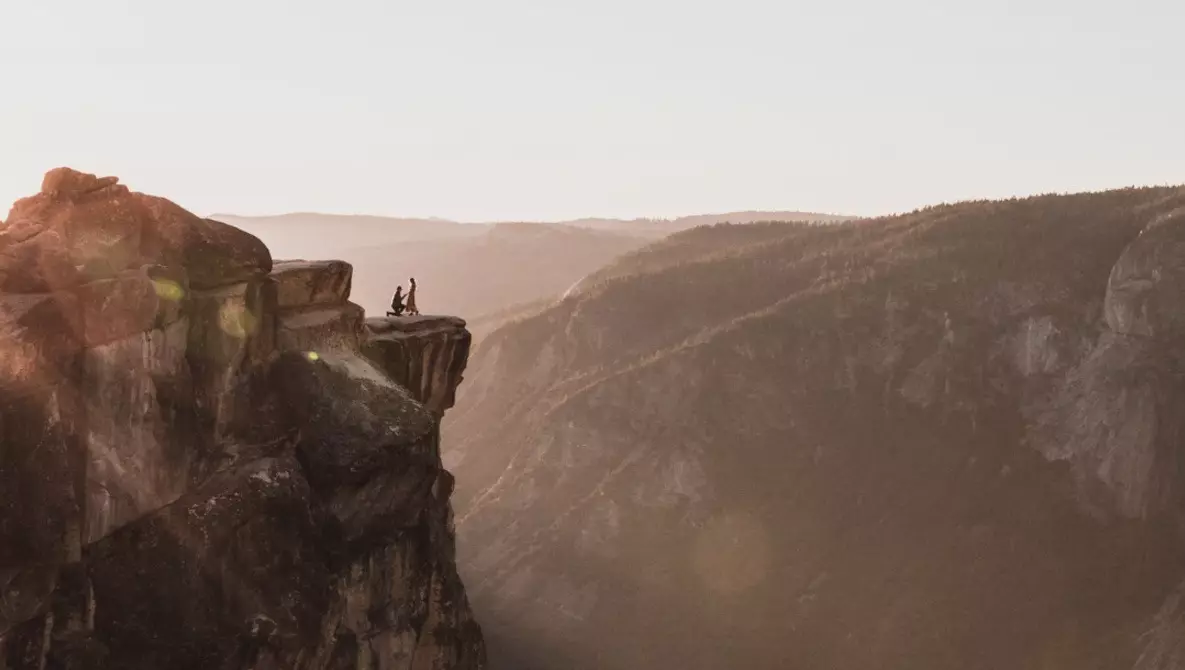 Un photographe cherche un couple mystérieux capturé dans une incroyable photo de Yosemite