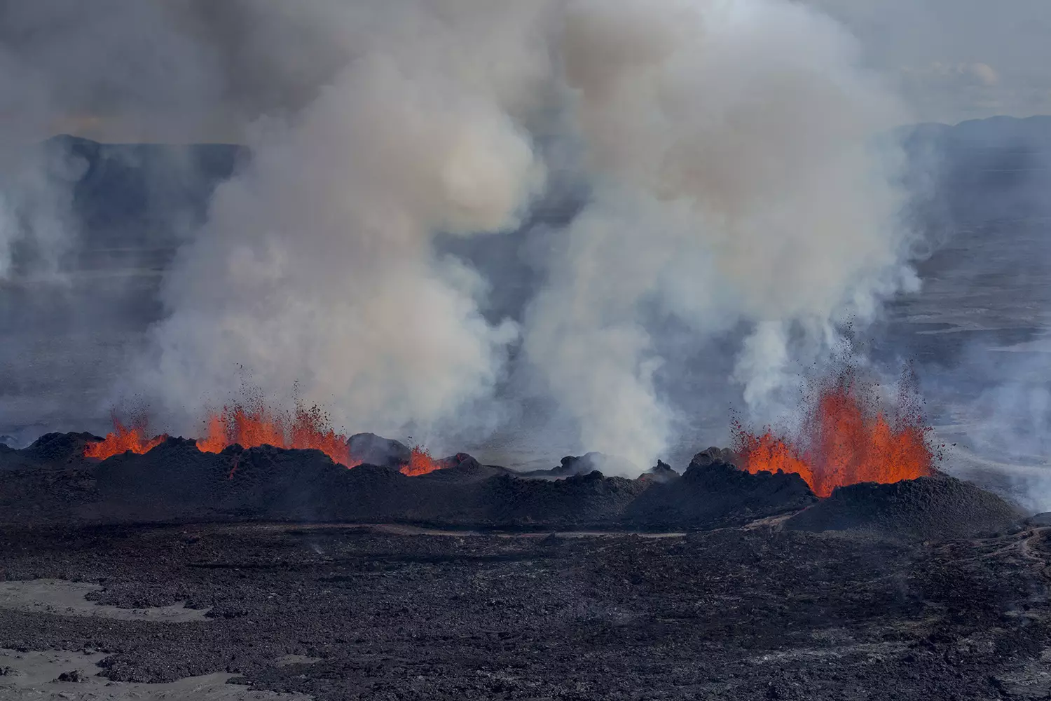 Incredible Aerial Photos Kubva kuIceland's Volcanic Eruption 153487_5