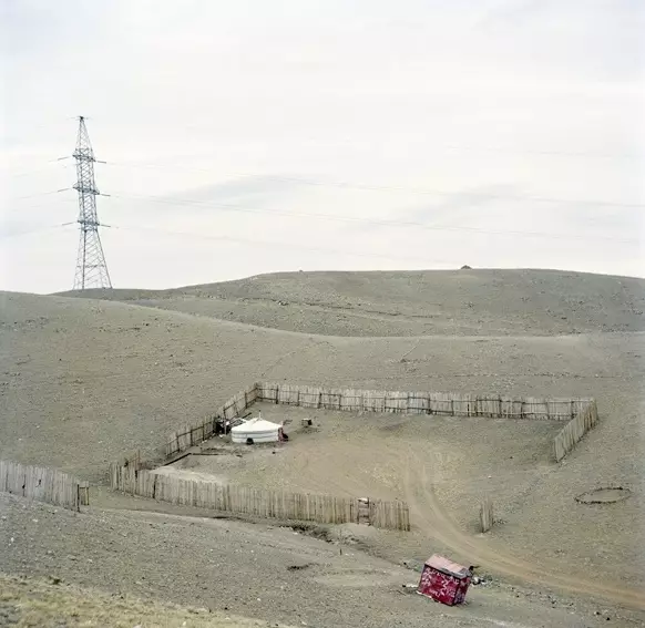 Ederki Minimalista Serie Dokumentuak Mongoliako Biztanleriaren Urbanizazioa 153498_9