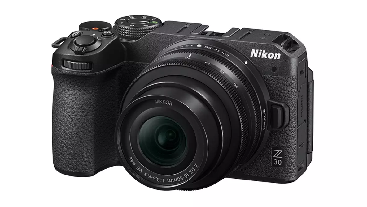 Nikon vise les créateurs de médias sociaux avec le tout nouveau Z 30