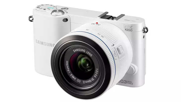Samsungova pametna kamera NX1000 z vgrajenim WiFi-jem 163960_1
