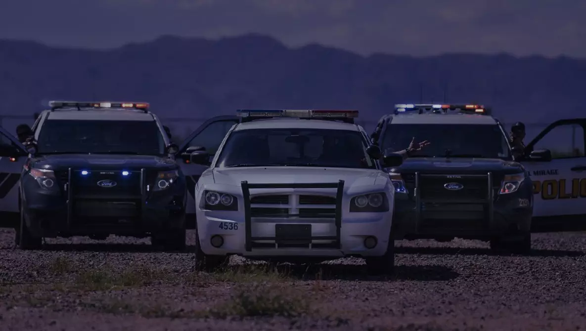 Un photographe abattu par la police après que l'appareil photo a été confondu avec une arme