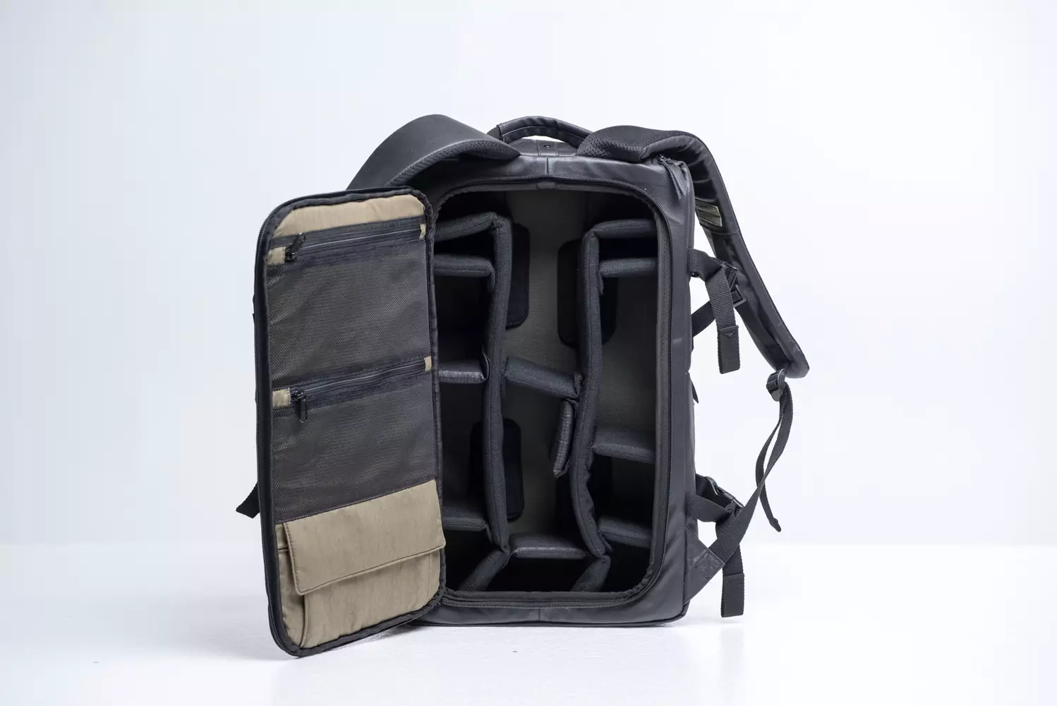 Fstoppers مراجعات حقائب كاميرا HEX DSLR Sling و DSLR Backpack 178123_6