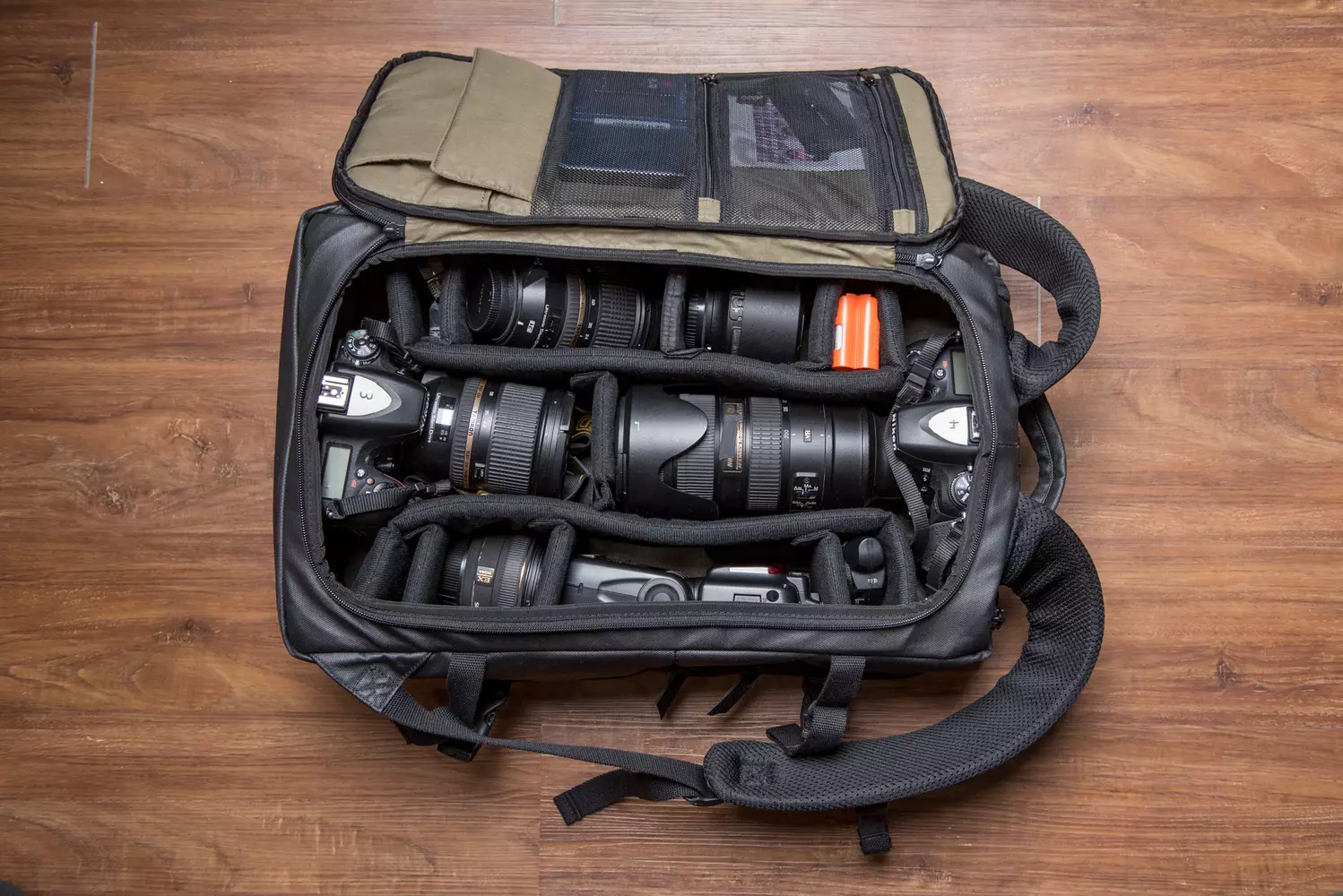 Fstoppers مراجعات حقائب كاميرا HEX DSLR Sling و DSLR Backpack 178123_7