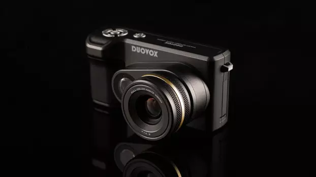 Duovox камерасында динамикалық диапазонның 22 аялдамасы, f/0,9 диафрагмасы бар және қараңғыда түсті көре алады. 180_6