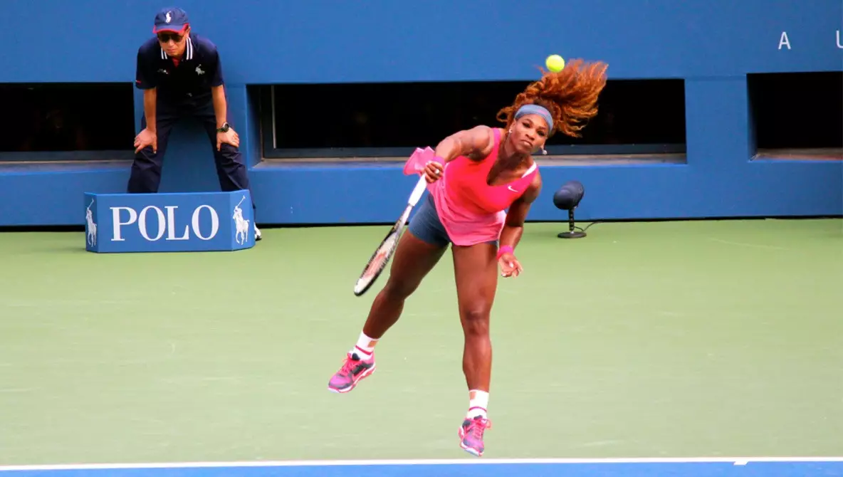 Serena Williams slaan NY Times uit vir die verkeerde druk van foto van Venus