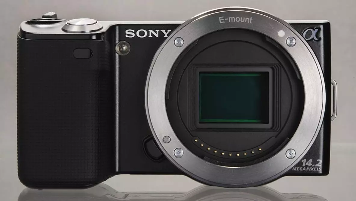 Ass de Sony E-Mount scho verouderd?