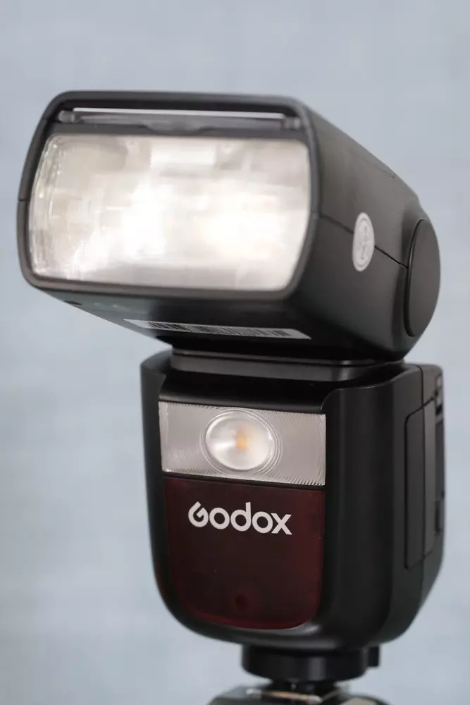 Godox V860III базардагы акча флешының иң яхшы кыйммәтеме? 2379_5