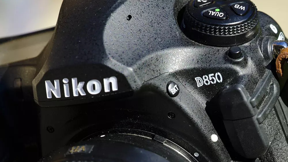 D780 Û Çima Nikon Aqil e ku Çêkirina DSLR-yên Nû Bidomîne 24154_1