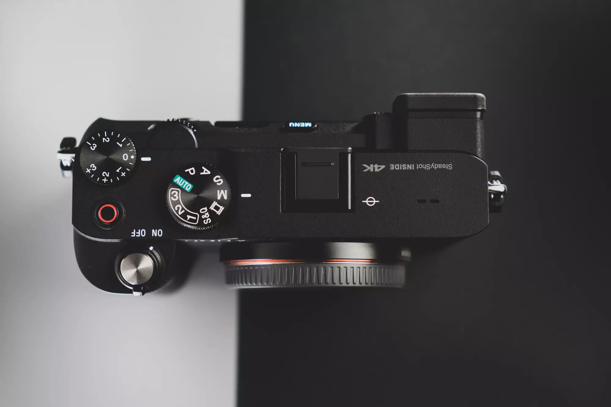 Puni kadar u novoj formi: Fstoppers recenzira Sony a7C 2468_2