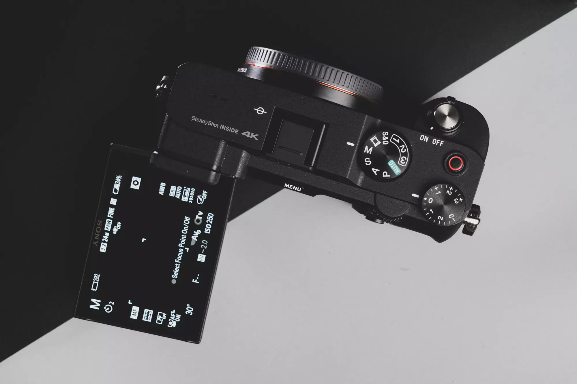 Puni kadar u novoj formi: Fstoppers recenzira Sony a7C 2468_3