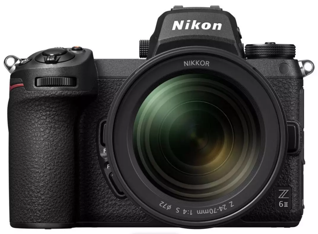 Nikon бизнеси туура багытта бара жатабы? 24701_1