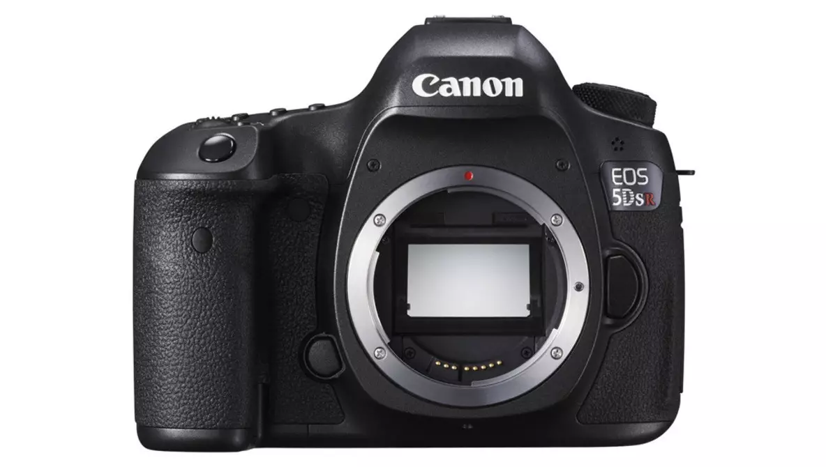 B&H esittelee valtavan alennuksen korkean megapikselin Canon 5DS- ja 5DS R -kameroista