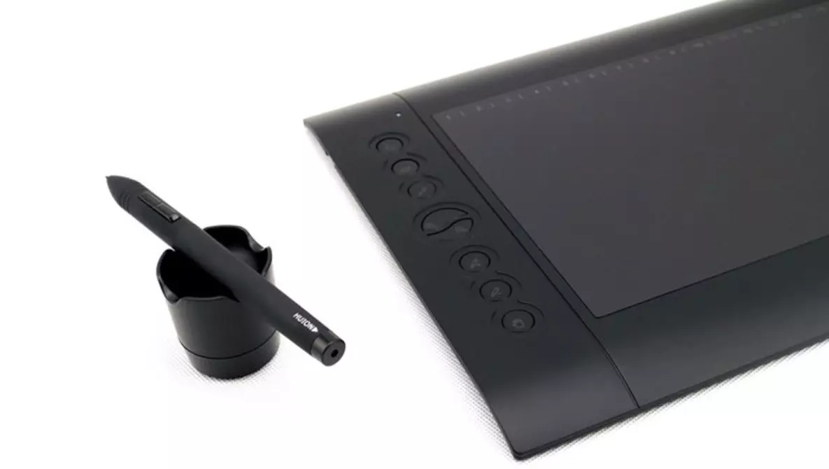 Fstoppers beoardielje de Huion H610 Pro Graphics Tablet