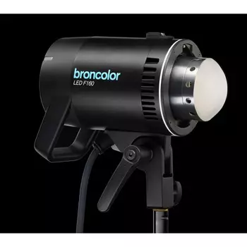 高品質の連続照明: Fstoppers が Broncolor LED F160 をレビュー 26281_2