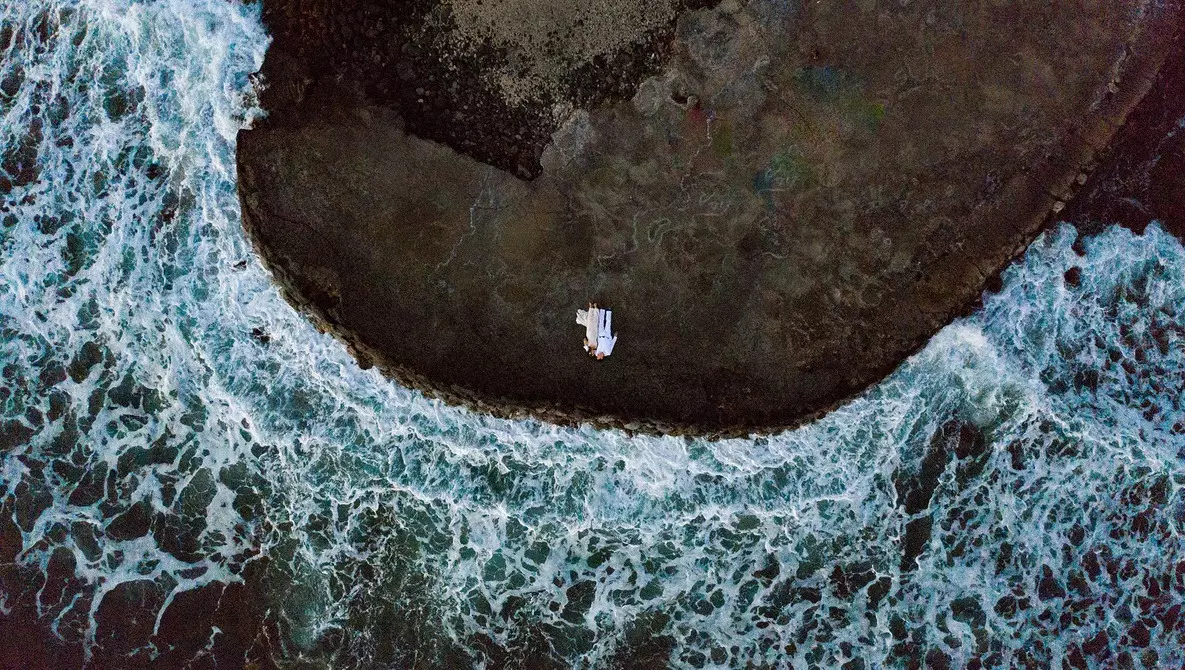 8 wskazówek, jak pomyślnie sfotografować swój pierwszy ślub