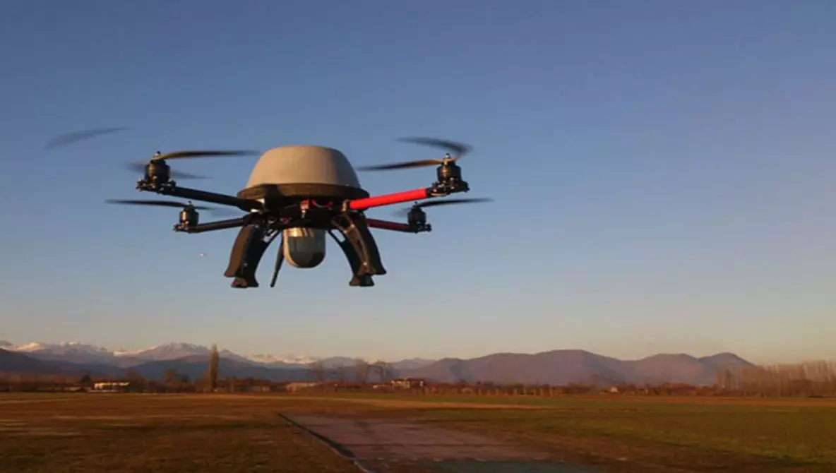 Giaprobahan sa FAA ang Paggamit sa Drone alang sa Pipila ka Aerial Production Company