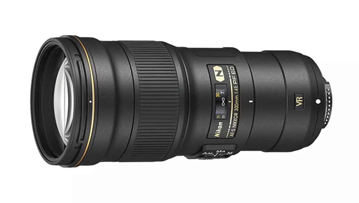 Nikon presenta a lente FX de 300 mm máis lixeira do mundo