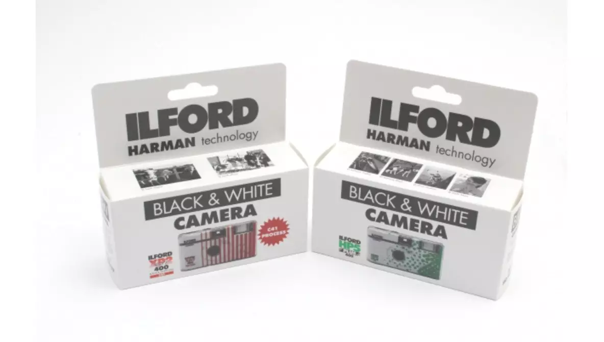 Ilford představuje dva nové černobílé jednorázové fotoaparáty