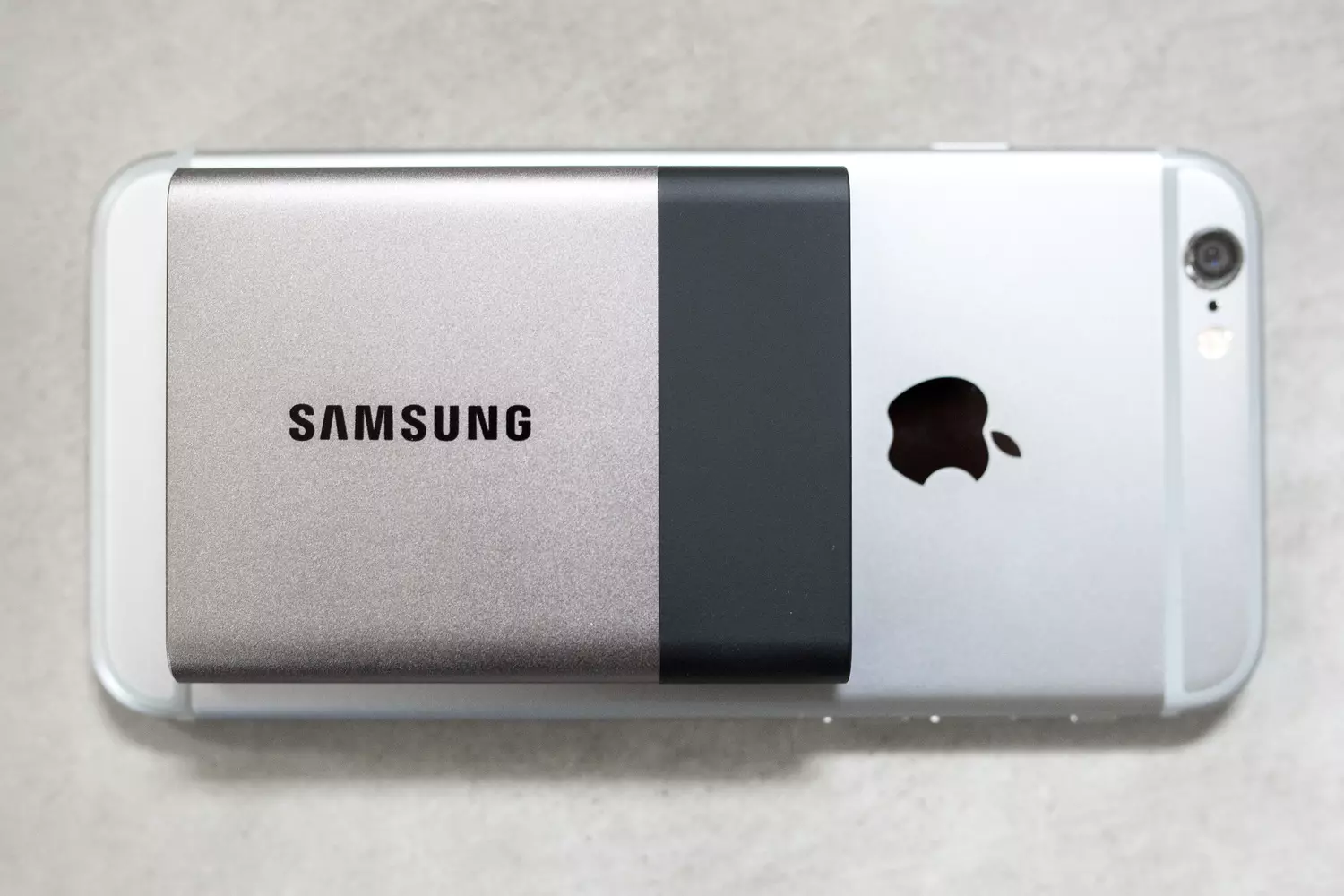 Käed on Samsung SSD T3, minu uus kaasaskantav lemmikkõvaketas 3172_12