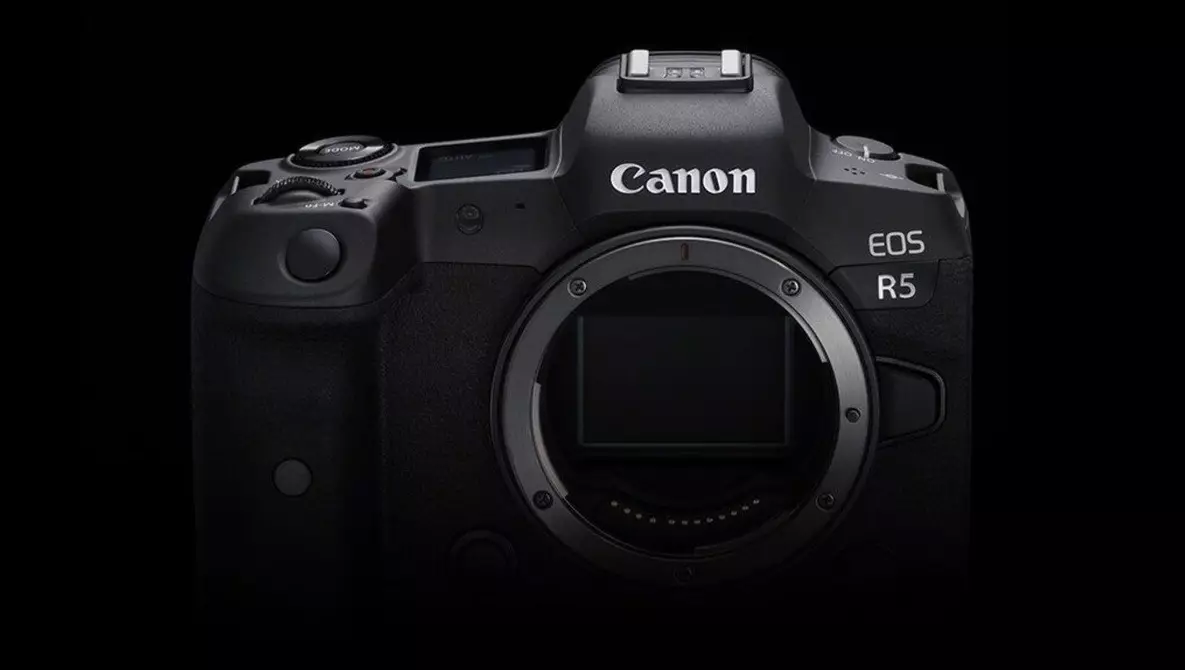 ለምን ከ Canon EOS R5 መራቅ አለብዎት?