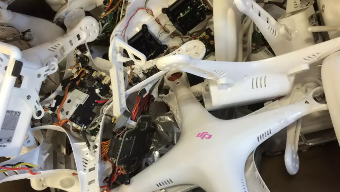 DJI จะขายประกันให้คุณเพื่อคุ้มครอง Drone Crash ที่หลีกเลี่ยงไม่ได้ของคุณ