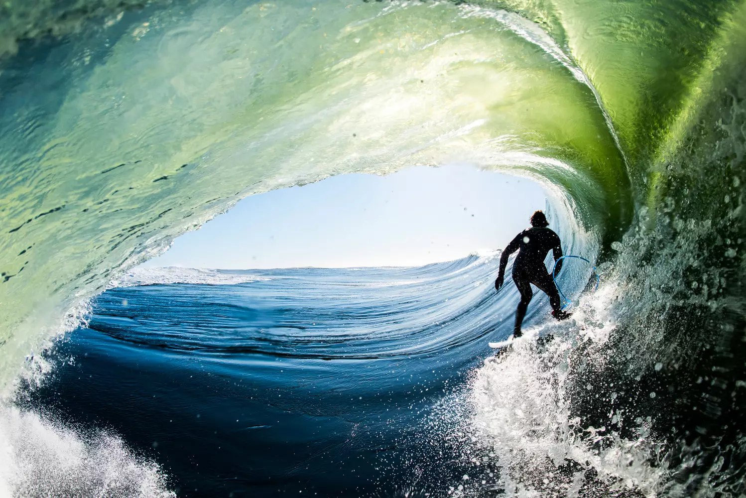 16-letni fotograf snema bliskovite fotografije znotraj valov 33743_3