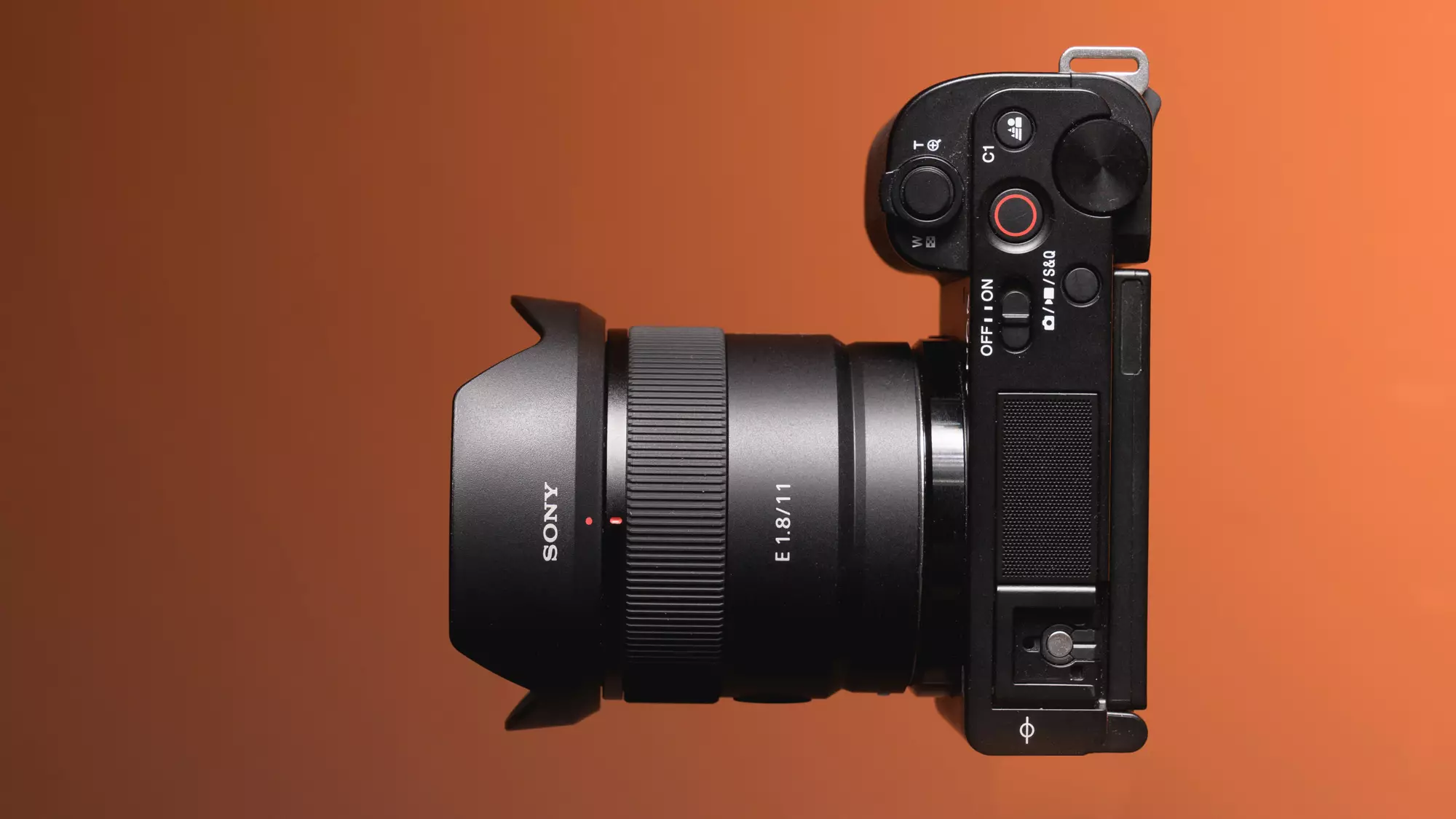 Első pillantásunk a 3 új, kompakt Sony E rögzítésű objektívre: 11 mm f/1,8, 15 mm f/1,4 G és 10-20 mm f/4 G PZ 345_1
