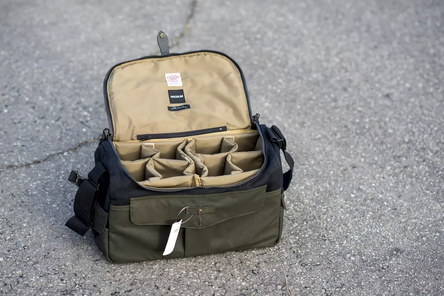 Filson's McCurry Sportsman Bag: ஒரு முழுமையான விமர்சனம் மற்றும் எப்படி இது எனக்கு உலகின் மிகப்பெரிய உதவியாக இருந்தது 34633_3