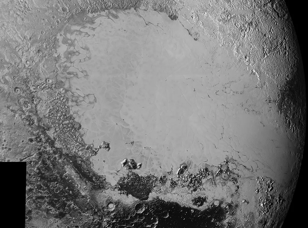 Fyrstu nærmyndir af Plútó sóttar frá New Horizons og gefnar út 36209_2