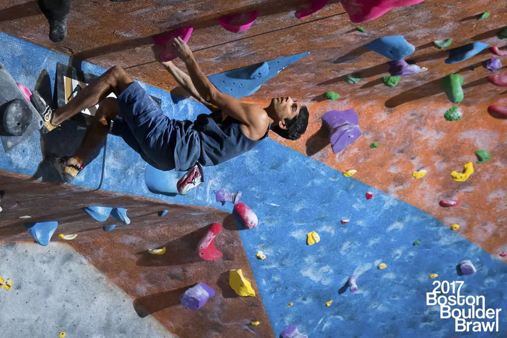 Fotografování halové soutěže v lezení na boulder 37939_1