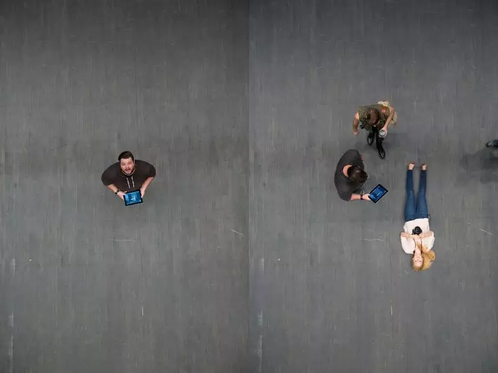 Achieving-The-Unachievable-Capturing-A-Group-of-34-From-60-Feet-Above-Clay-Cook-Fstoppers-Broadway-Test