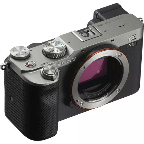 Canon hitro napreduje pri prodaji brezzrcalnih fotoaparatov 39527_1