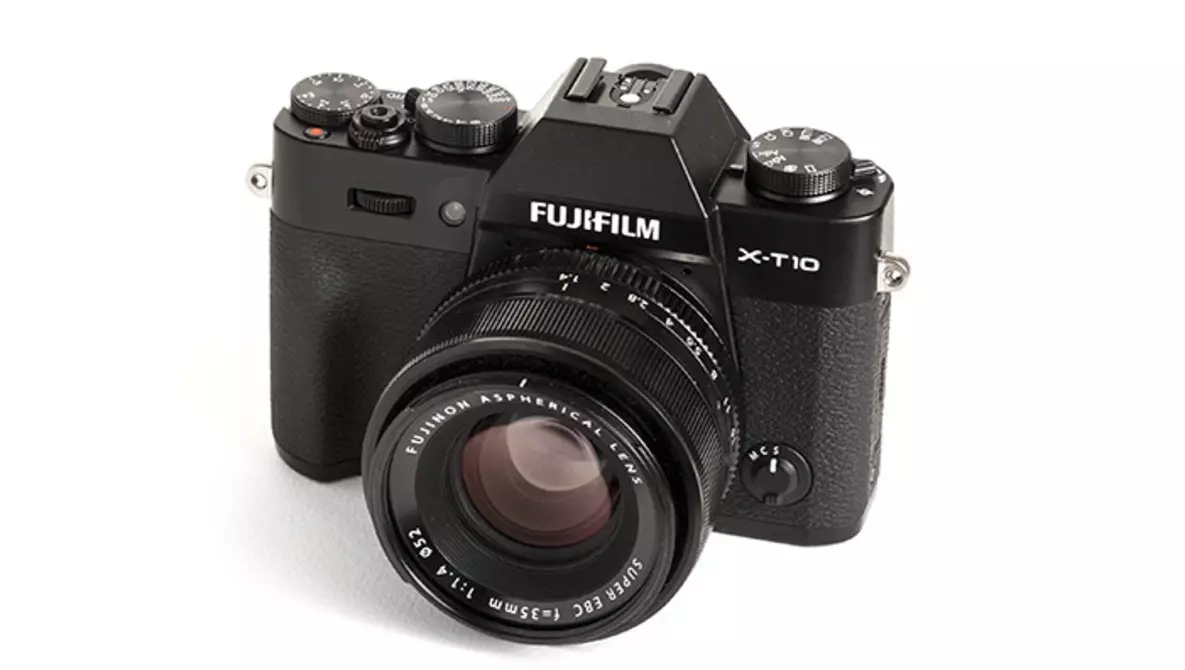 Fstoppers Recenze Fujifilm X-T10