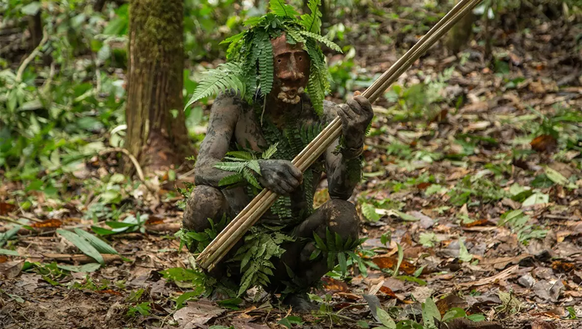 Fotografieren einer traditionellen amazonischen Kultur