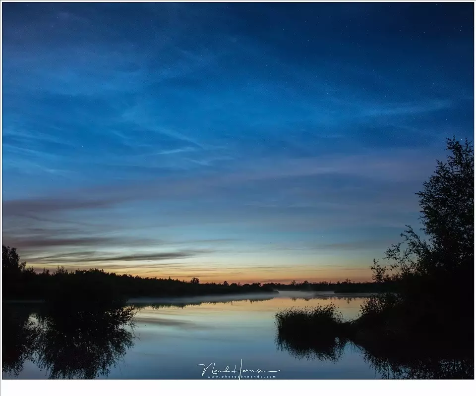 Yees duab Noctilucent Clouds 41217_3