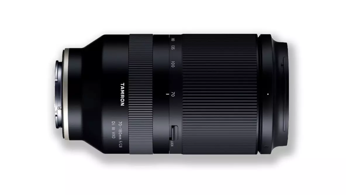 Tamron napoveduje objektiv 70-180 mm f/2.8 za fotoaparate Sony Full Frame