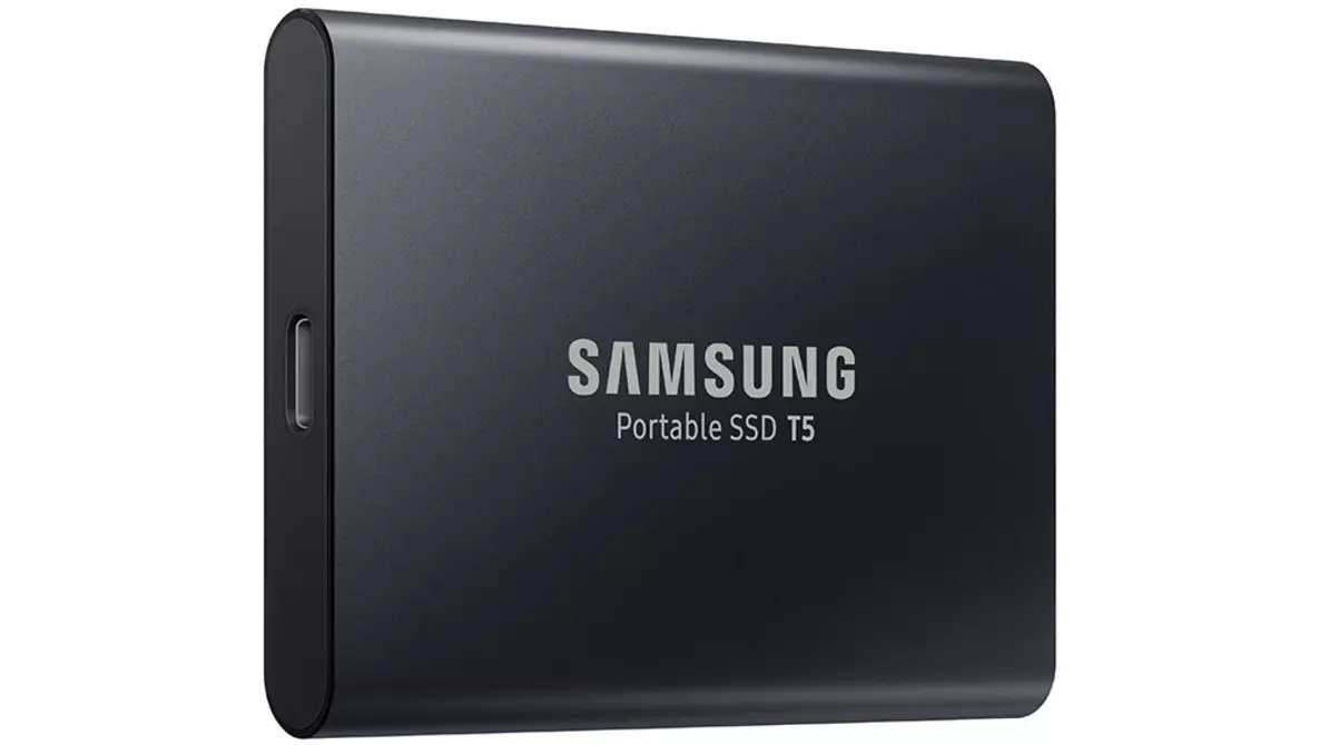 Samsung waxay sii daysay T5 SSD la qaadi karo