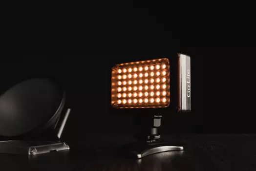 Fstoppers analisa o Go Lite da Lowel, um sistema de iluminação LED ultracompacto 416256_2