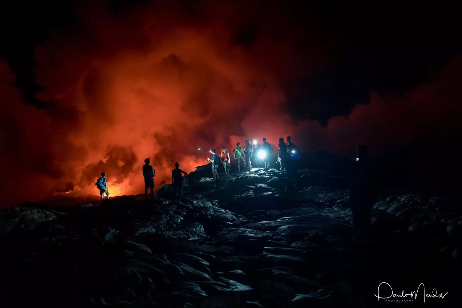 Von Wong fotograferer model på lava i seneste projekt 418610_1