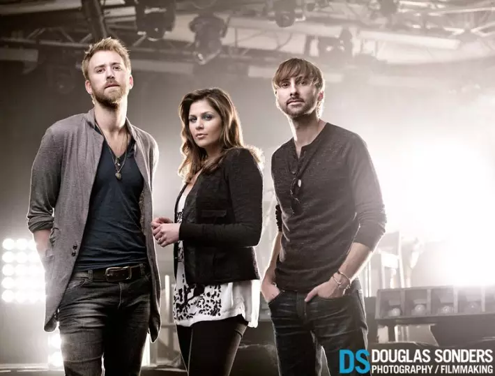 Lady Antebellum: Pessoas doces, mas apenas 10 minutos para 3 locais separados dentro e fora de casa.