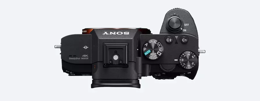 Sony 24 MP, 4K HDR a7 III korpusini 1999 dollarga taqdim etdi 423518_2