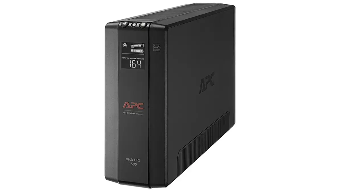 Arbeta utan avbrott och skydda din dator: Fstoppers granskar APC Battery Back-UPS Pro BX1500M