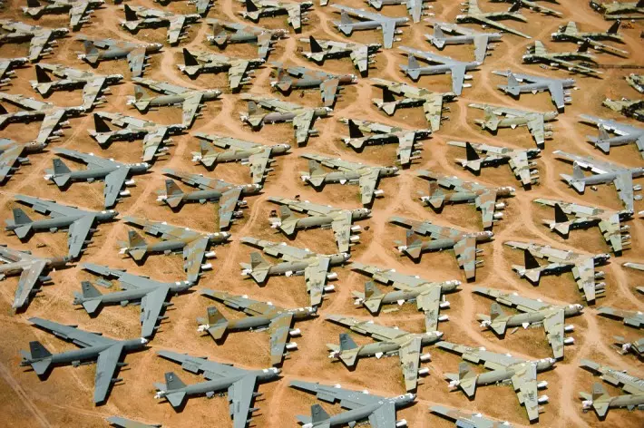 B-52 'Boneyard', Tucson, Ariz., 1993 minn Alex MacLean